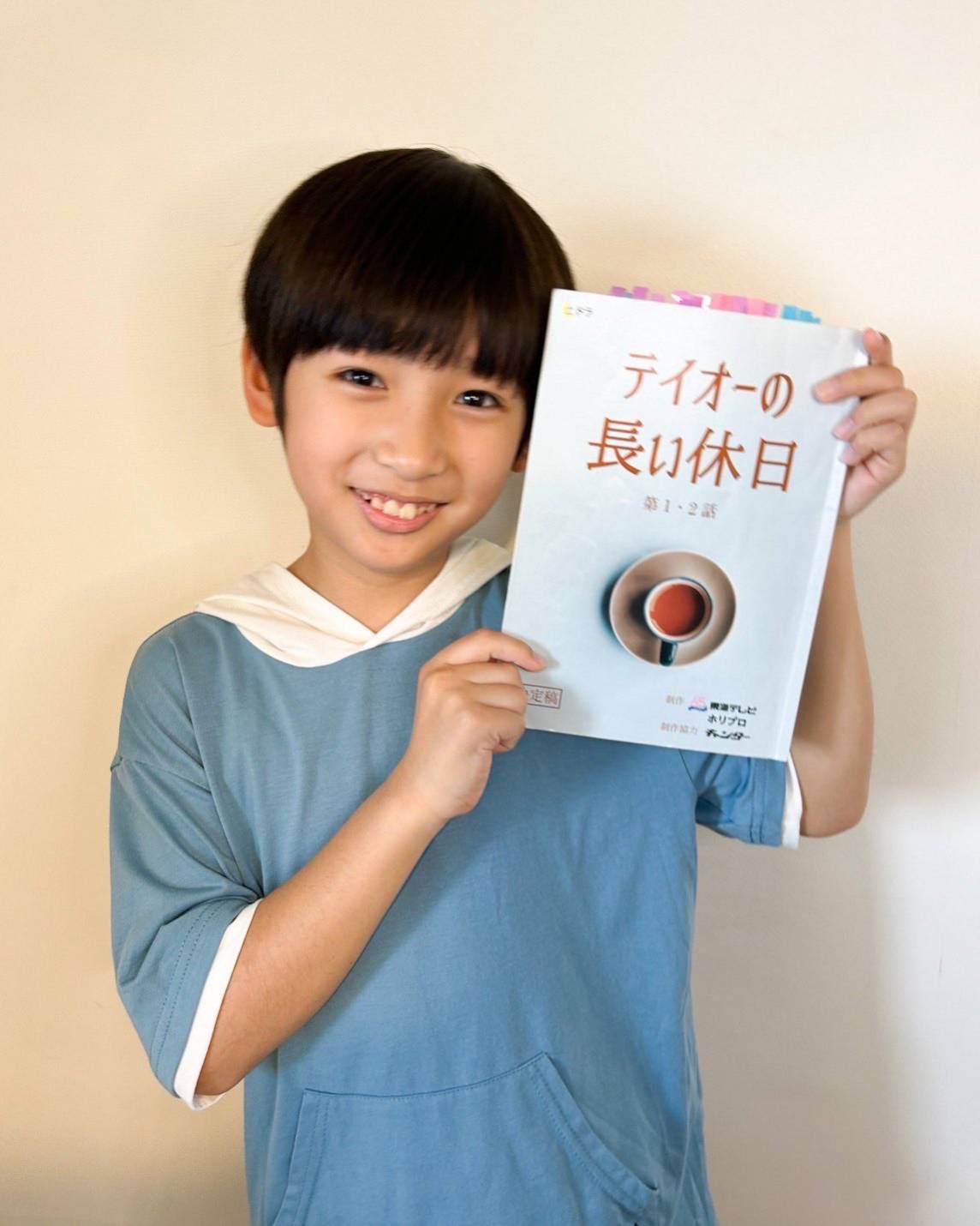 宮崎莉里沙の事務所がすごい！講師は全員元タカラジェンヌで所属タレントが豪華！ | Cococheck